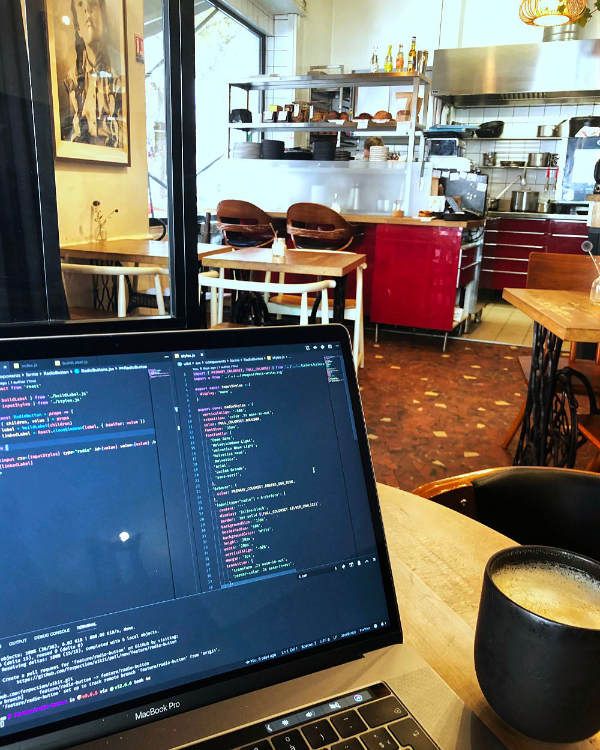 Coding in peace with a full belly at Le Kitchen Café - Mindsers Blog